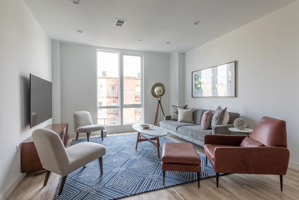 Lavish 3br Retreat W Private Rooftop Deck Near Nyc - Weehawken, NJ