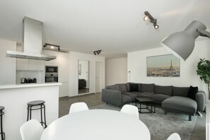 Apartamento | Área de estar | Smart TV