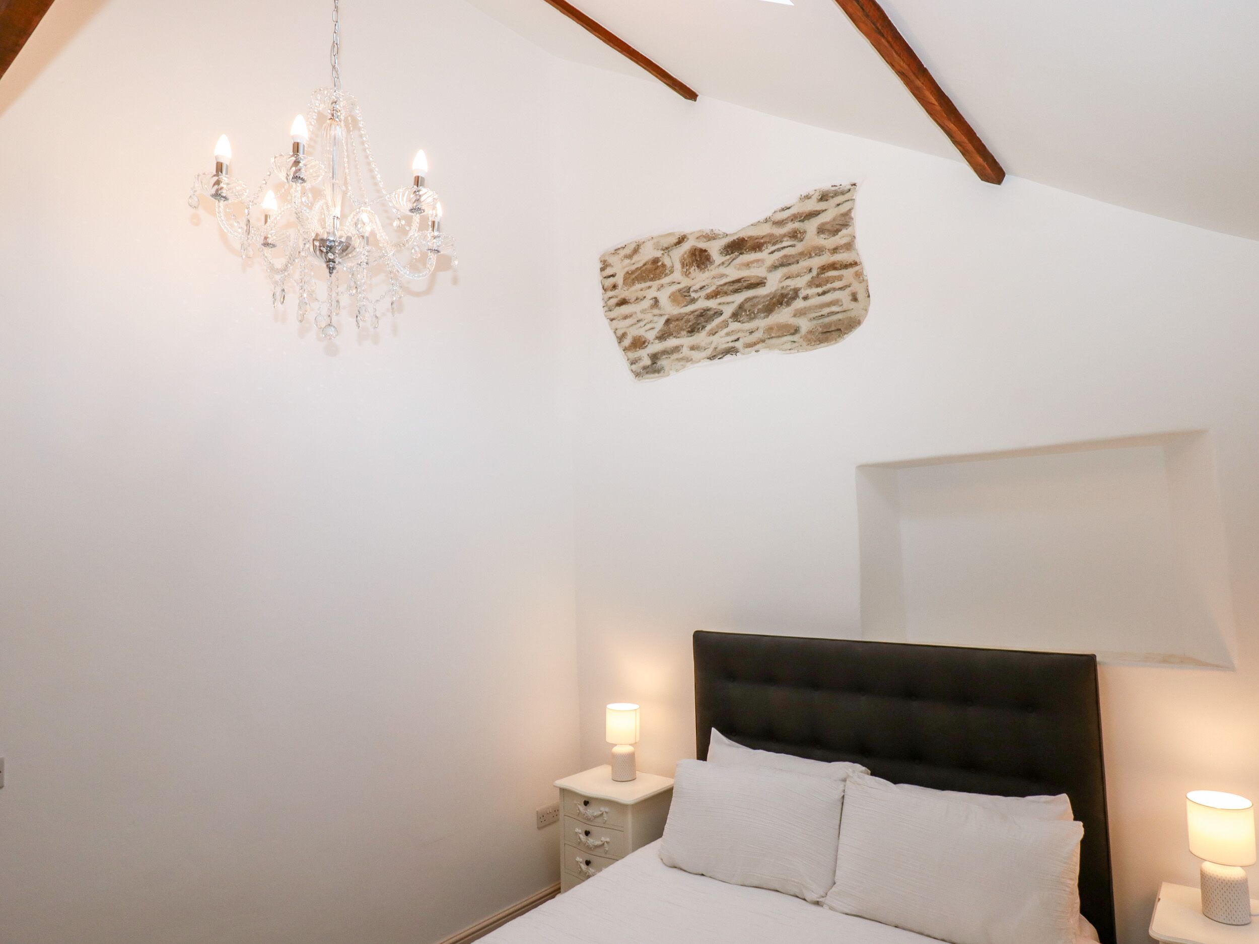 3 quartos, com decoração personalizada, com mobília individualizada 