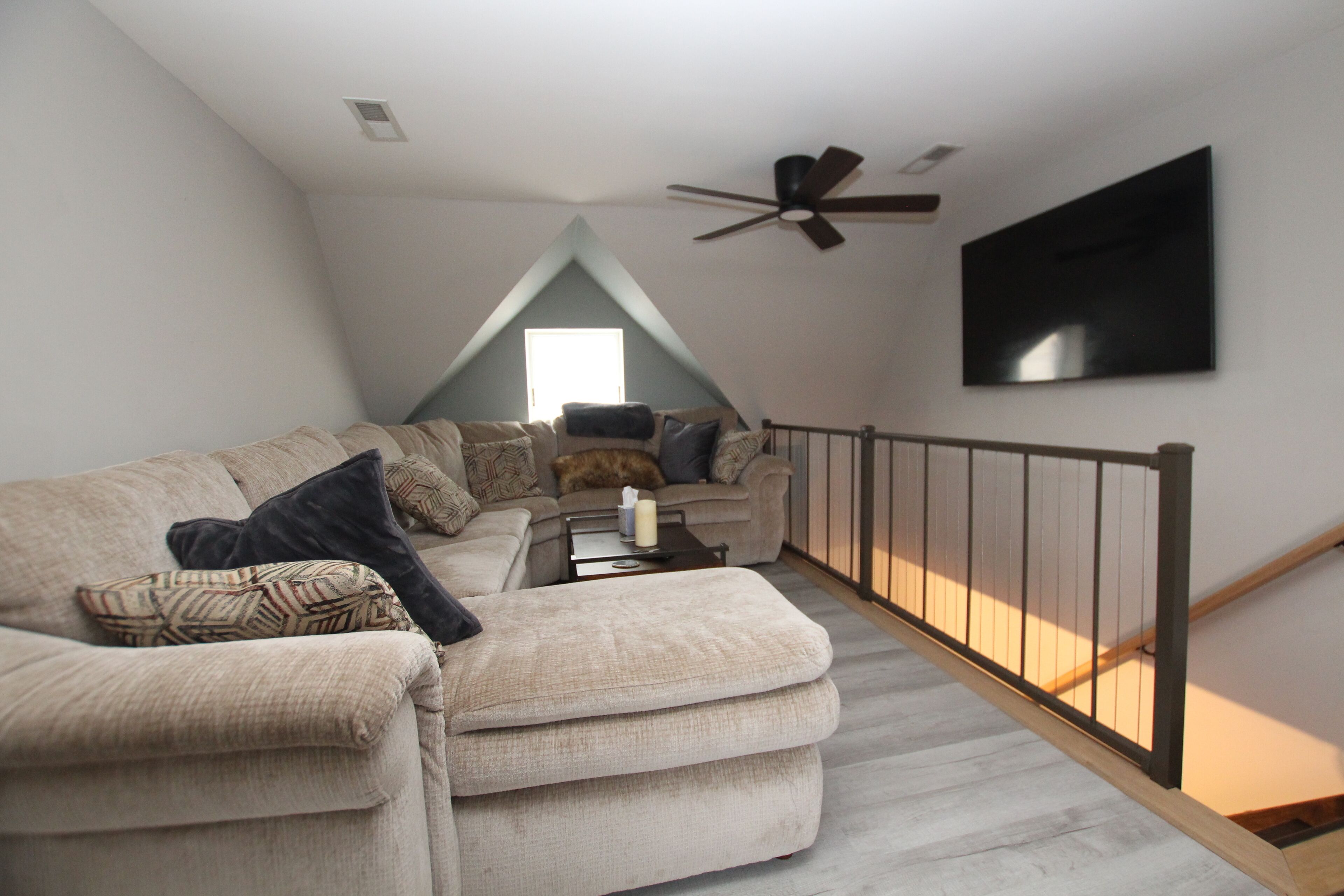 105 Bellevue St. Unit A- Heart Of Dewey Beach! Perfect Dog Friendly Apartment, Close To The Beach! - Dewey Beach, DE