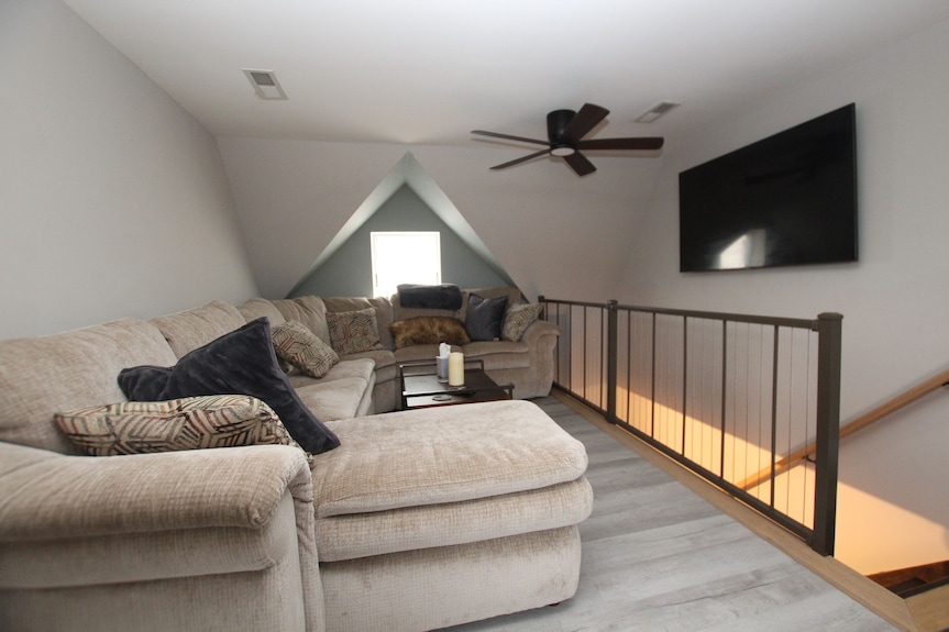 105 Bellevue St. Unit A- Heart Of Dewey Beach! Perfect Dog Friendly Apartment, Close To The Beach! - Funland, Rehoboth Beach