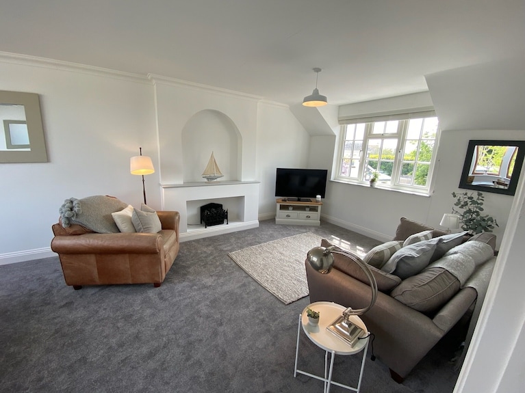 Country Cottage With Private Garden Close To Beach - Jersey