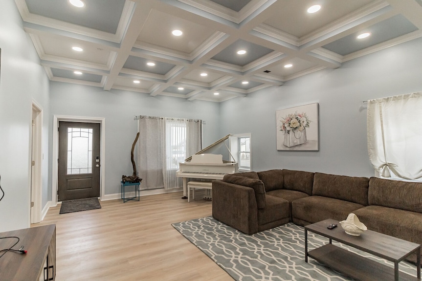 House Near Patapsco River 2700 Square Feet - Maryland