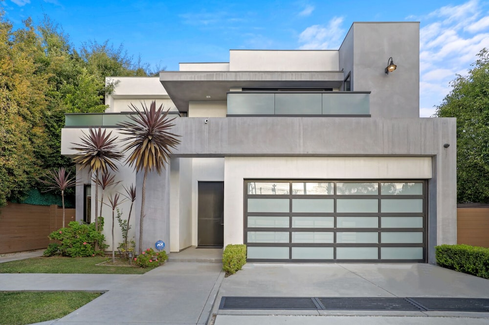 Crescent Heights - Los Angeles, CA