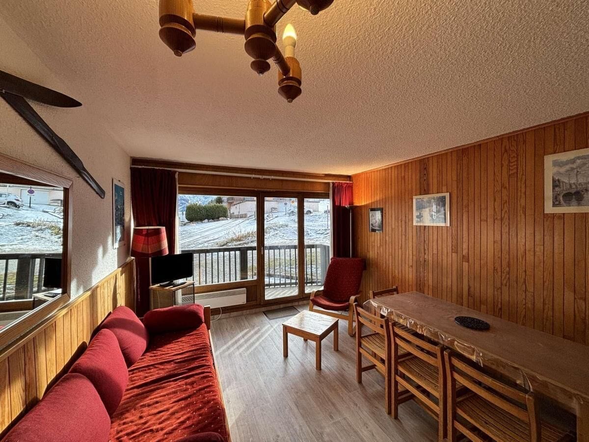 Ski-in/ski-out & Foot Of The Slopes, Ground Floor, View Ski Slopes, Balcony, Tv, Ski Locker, 55m² - Auris
