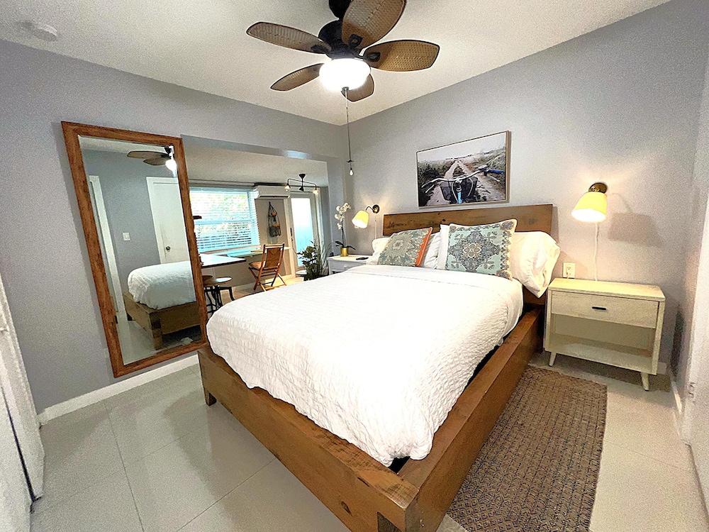 Lovely And Comfy Studio-free Parking And Laundry! - Doral, FL