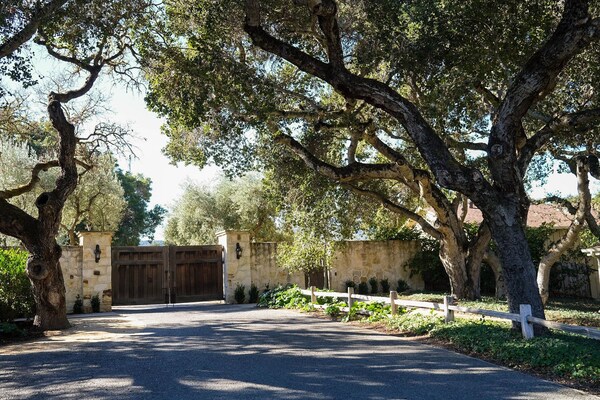 Holman Ranch Estate Vineyard & Winery - Big Sur, CA