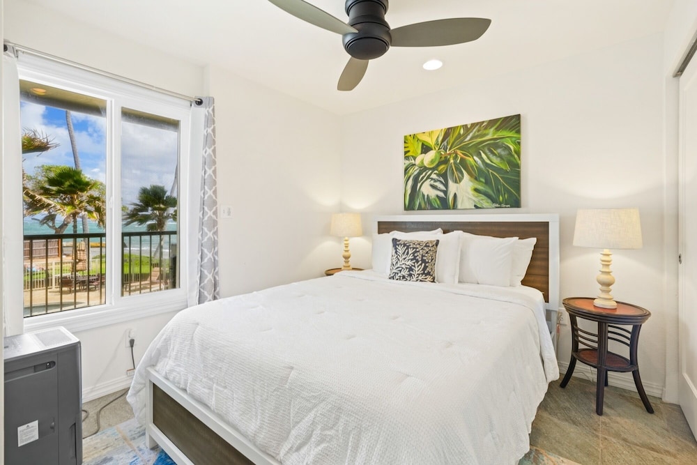 Kauai Kailani 204. Ocean View Condo In The Heart Of Kapaa! Walking Distance To Many Establishments. - Kapaa, HI