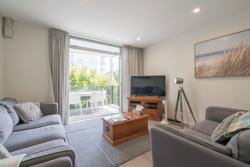 Spacious Home Near Cbd | Spa Pool | Parking | 3br - Auckland