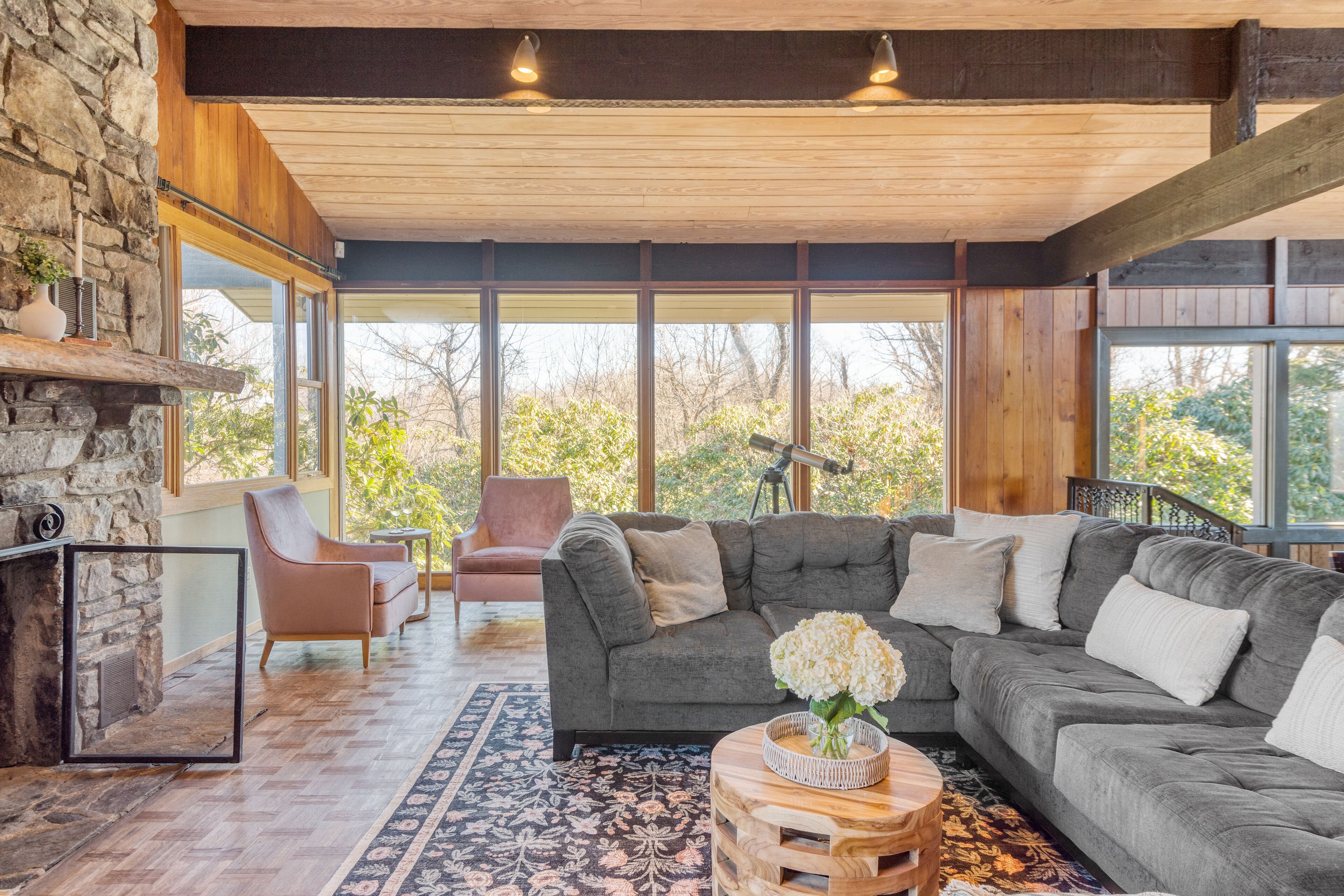 Asher By Avantstay | Pool + Hot Tub | Stunning Views Of The Blue Ridge Mountains - Weaverville, NC