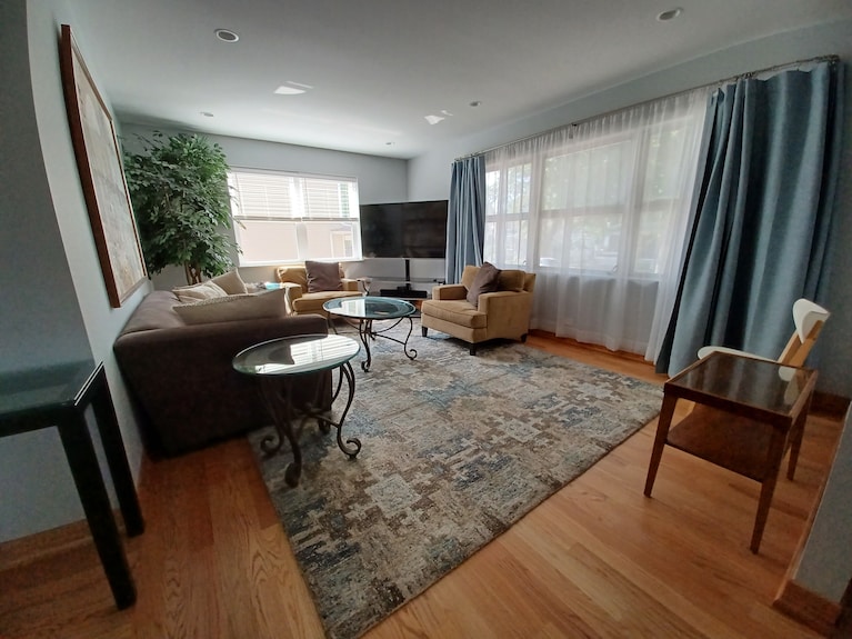 Naperville Historic District Walk To Downtown, Bars, Restaurants, Train, Schools - 內珀維爾