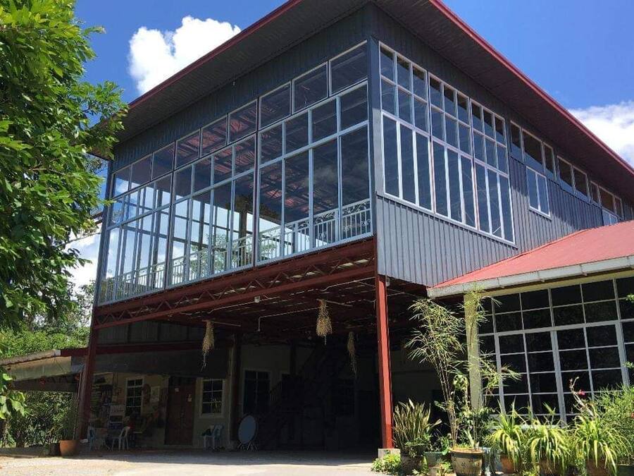 Fachada da propriedade