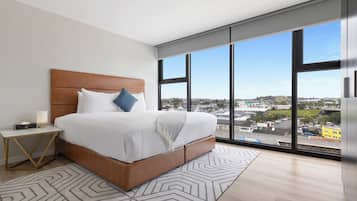 Apartamento Executivo | Roupa de alta qualidade, camas de colchão pillowtop, minibar
