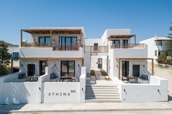 Athina Milos Suites - Milos
