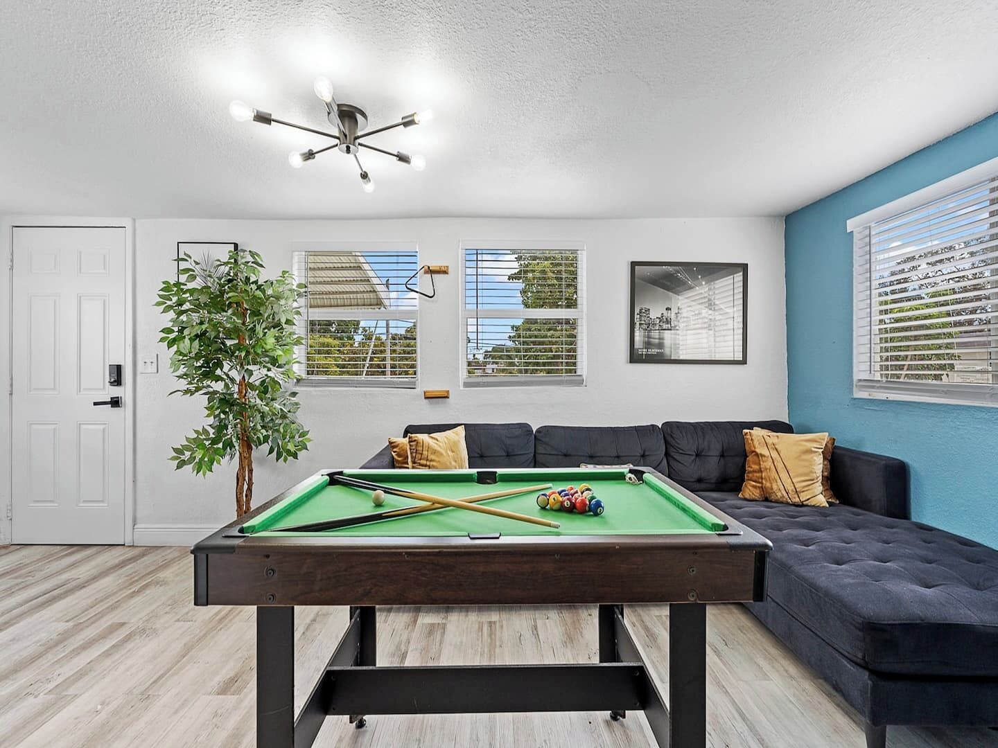 Villa Bonita | 6br | Pool + Hot Tub - Miami