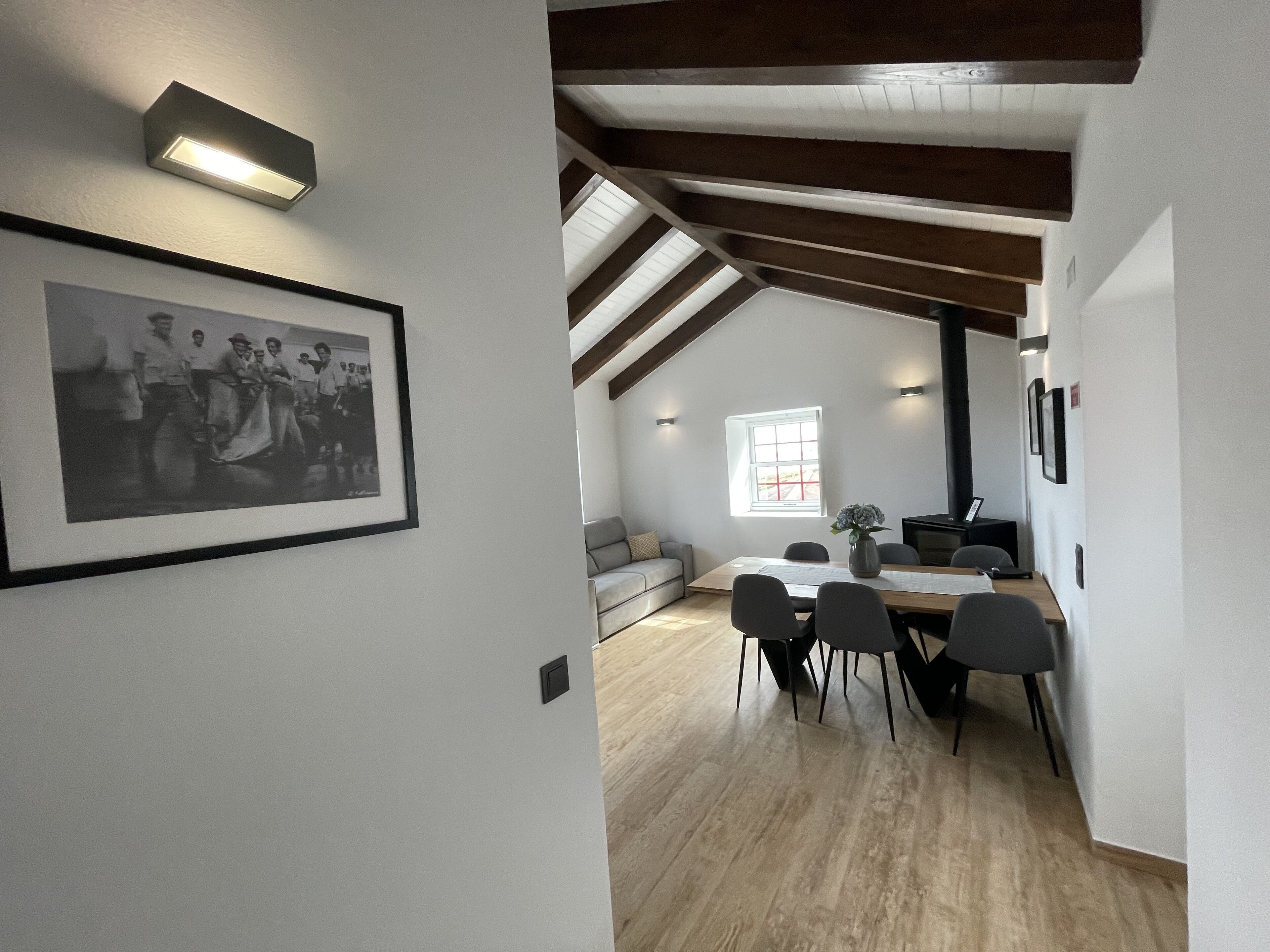 Stylish 2 Bedroom Stone House With Stunning Views, São Jorge, Azores (Vista) - Pico