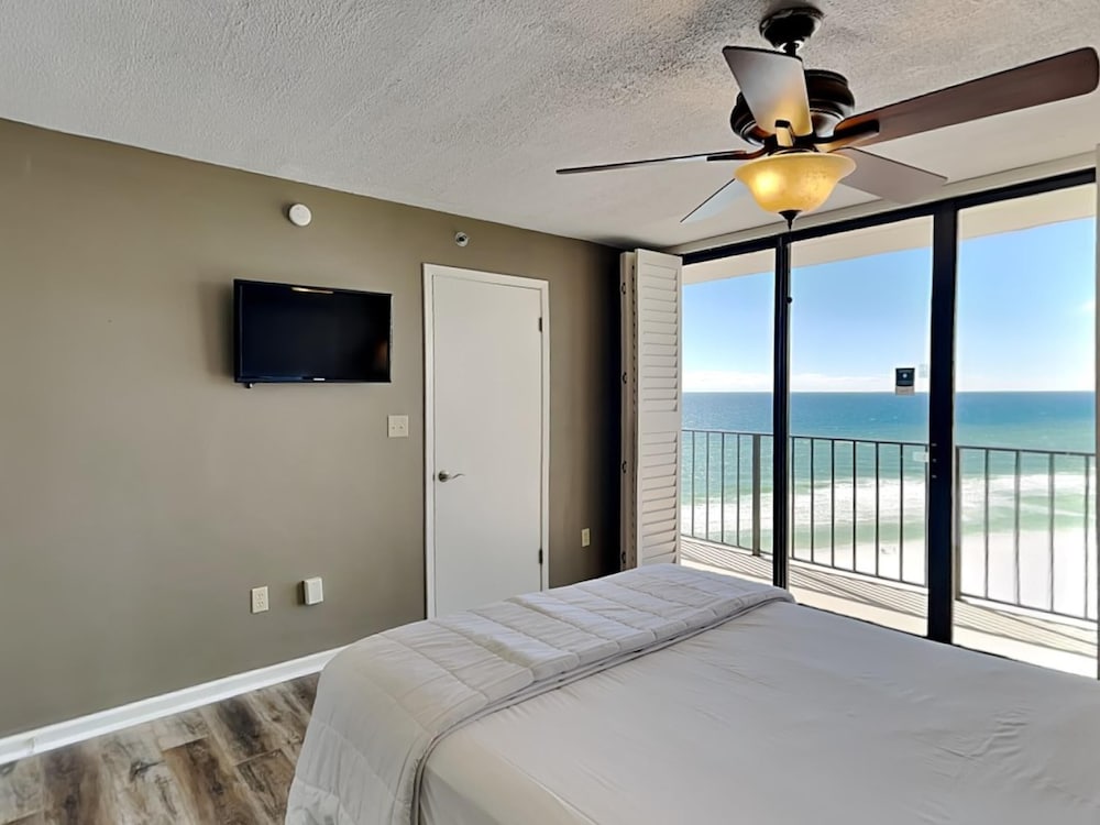 Edgewater Tower III #1114 | Gulf Front + Wraparound Balcony - Panama ...