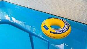 Quarto Básico, 2 quartos ((kidsroom,poolvila)) | 2 quartos, Wi-fi grátis