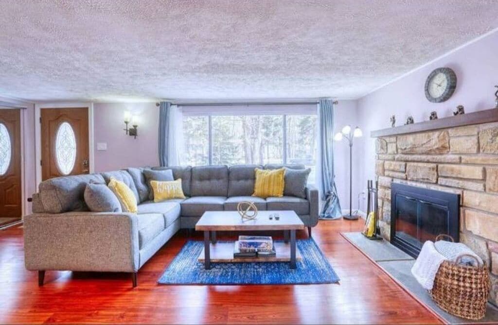 The Cabin At Pocono Lake - Arrowhead Lake, PA