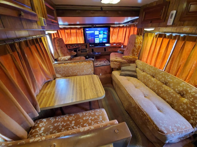 Vintage 80's Retro Rv Experience, Back To 1985! - 뉴멕시코