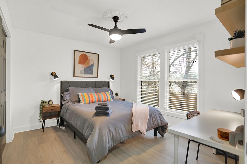 Prime Downtown Location+garage. Walk To Mass Ave. - Indianapolis, IN