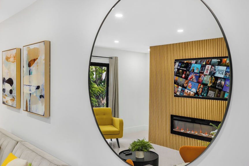 10 Beds, 4 Baths, Sleep 16 In The Most Prime Location In Miami! - Miami