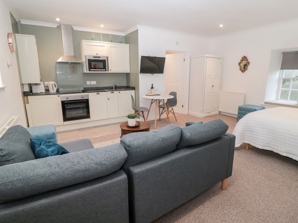 FLODDEN, pet friendly, character holiday cottage in Cornhill-On-Tweed ...