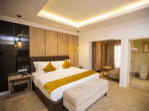 Quarto Executivo | Cofre no quarto, com decoração personalizada 