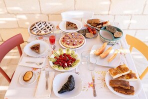 Pequeno-almoço continental diário incluído