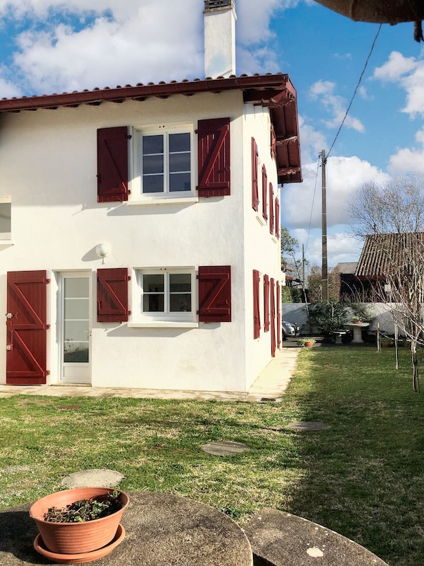 Homerez - Charmantes Haus In Arcangues Mit Bergblick - Bidart