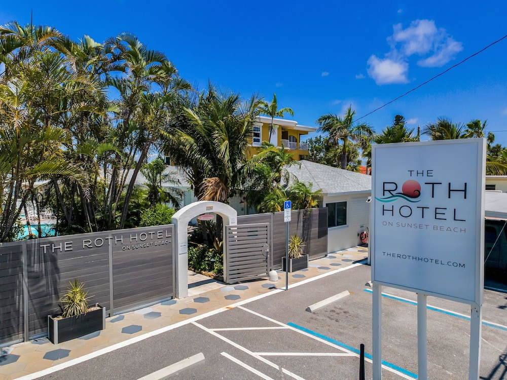 The Roth Hotel - Gulfport, FL