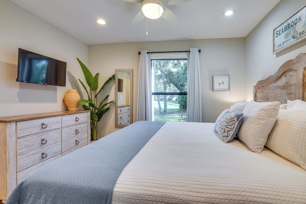 Seabrook Island Golf Resort Condo Near Beach! - Kiawah Island, SC