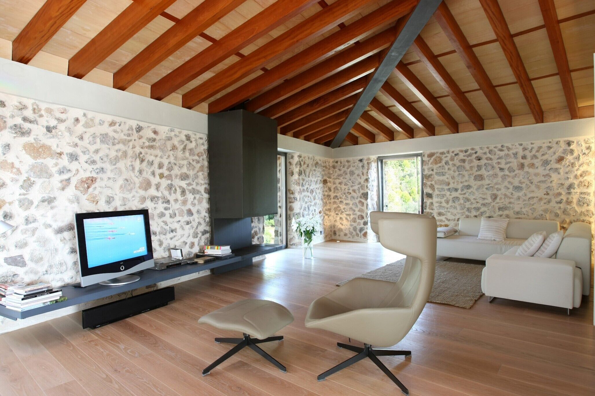 Typical Sa Pobla Farmhouse | 5 Bedrooms | Florit | Modern Interiors | Private Setting - Deià