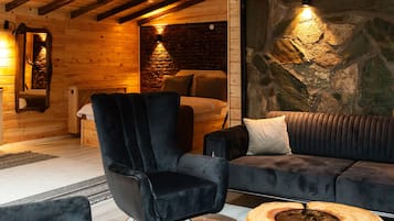 Cabana de Madeira Empresarial, 1 cama de casal e sofá-cama, banheira de hidromassagem | 1 quarto, roupa de alta qualidade, secretária