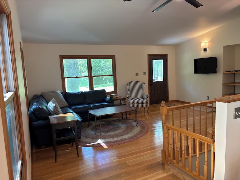 Private 8 Acre Ranch Backs To 1850 Wooded Acre Missouri Conservation Reservation - Defiance Ridge Vineyards, Defiance
