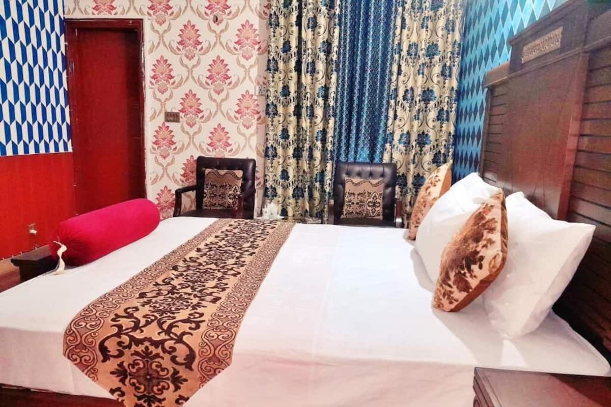 Quarto Duplo Deluxe | Ferro/tábua de engomar, Wi-fi grátis, roupa de cama fornecida
