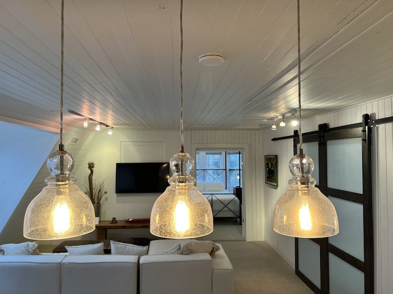 Second Floor Cottage Apartment Located In A Private Community. - 新迦南