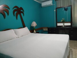 Villa | 6 quartos, Wi-fi grátis, roupa de cama fornecida 