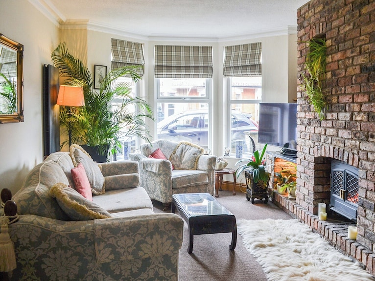 3 Bedroom Accommodation In Mablethorpe - Mablethorpe