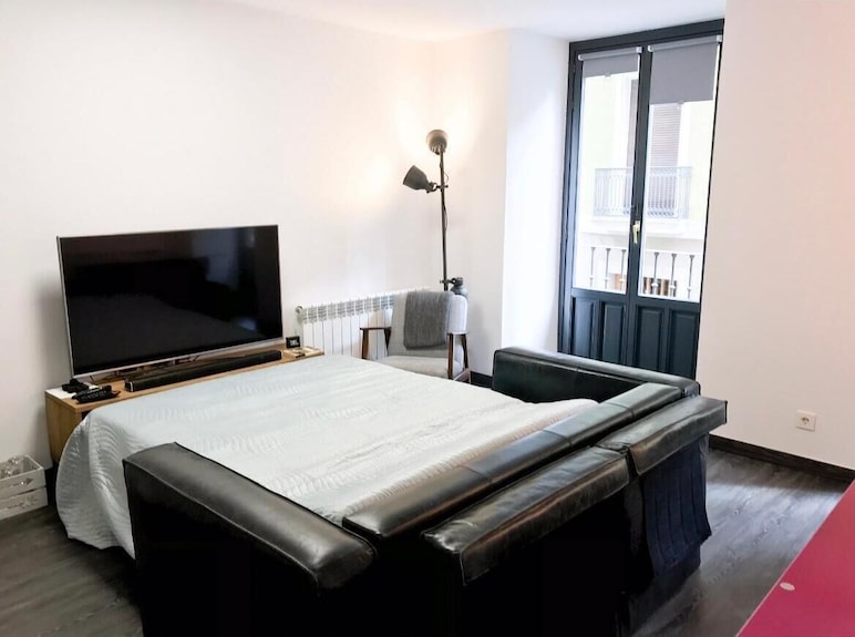 Navarro Suite Pamplona - Family Management - Pampelune