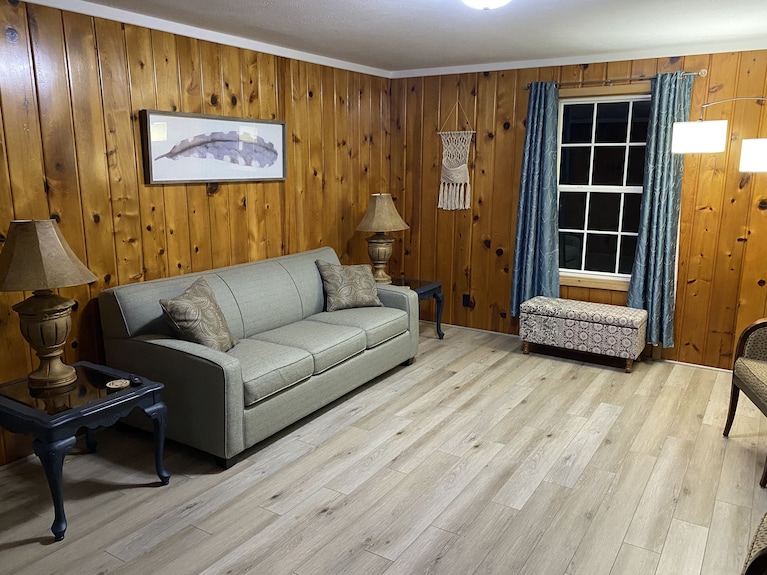 Cozy Cottage Home Close To Lake Michigan - Muskegon, MI
