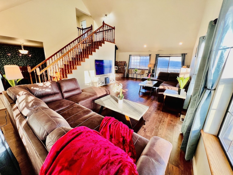 Amazing Lake View Home W Pool Table Ping-pong Bbq Deck, Watch Sunset - San Francisco Bay Area, CA