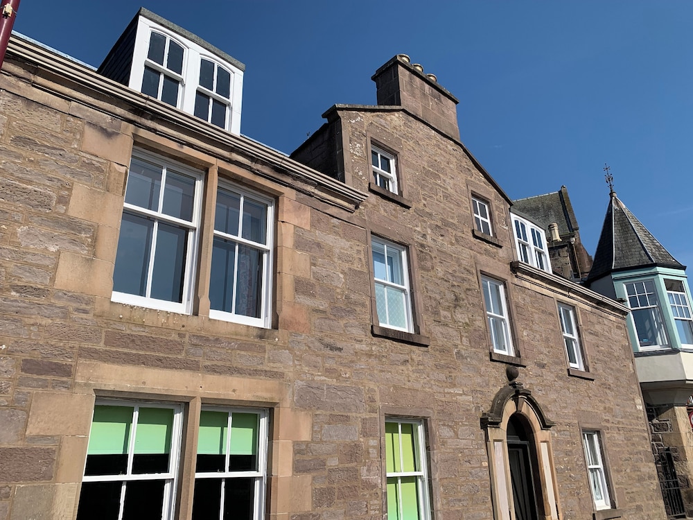 Squirrel Away Apartment Crieff - Crieff