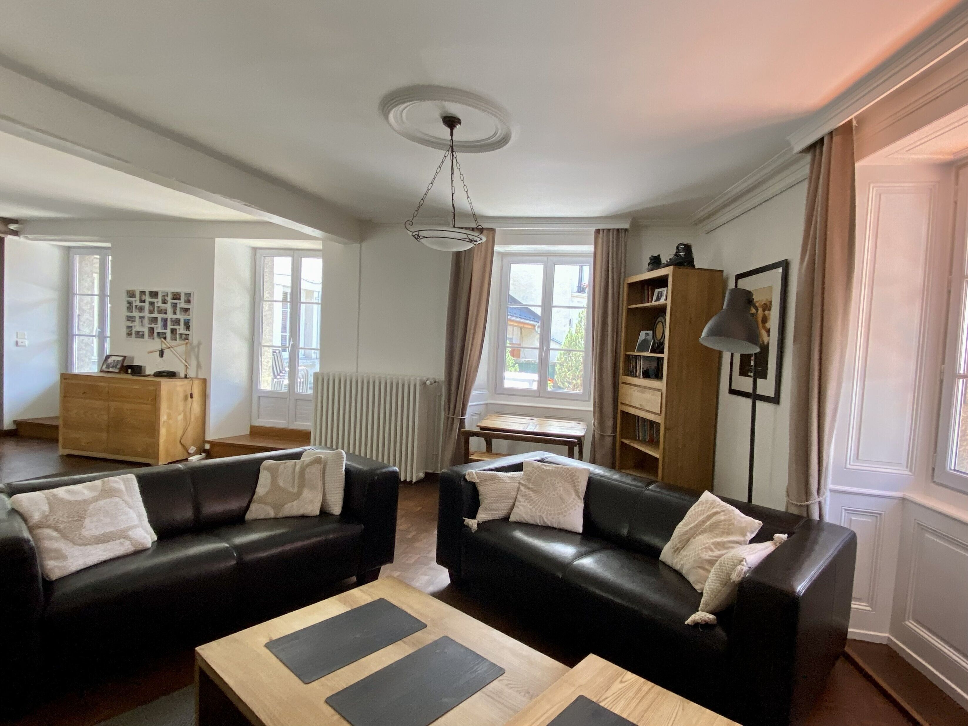 Central Chamonix With Terraces And View Of Mont Blanc - Haute-Savoie