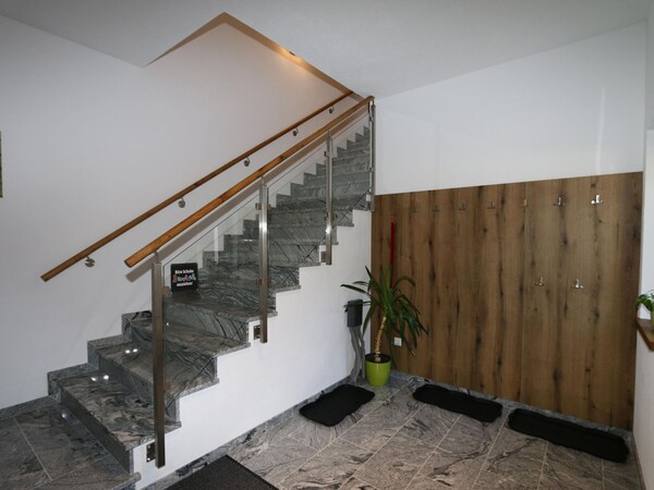 Beautiful Holiday Flat In Krimml Near Waterfalls - Krimml