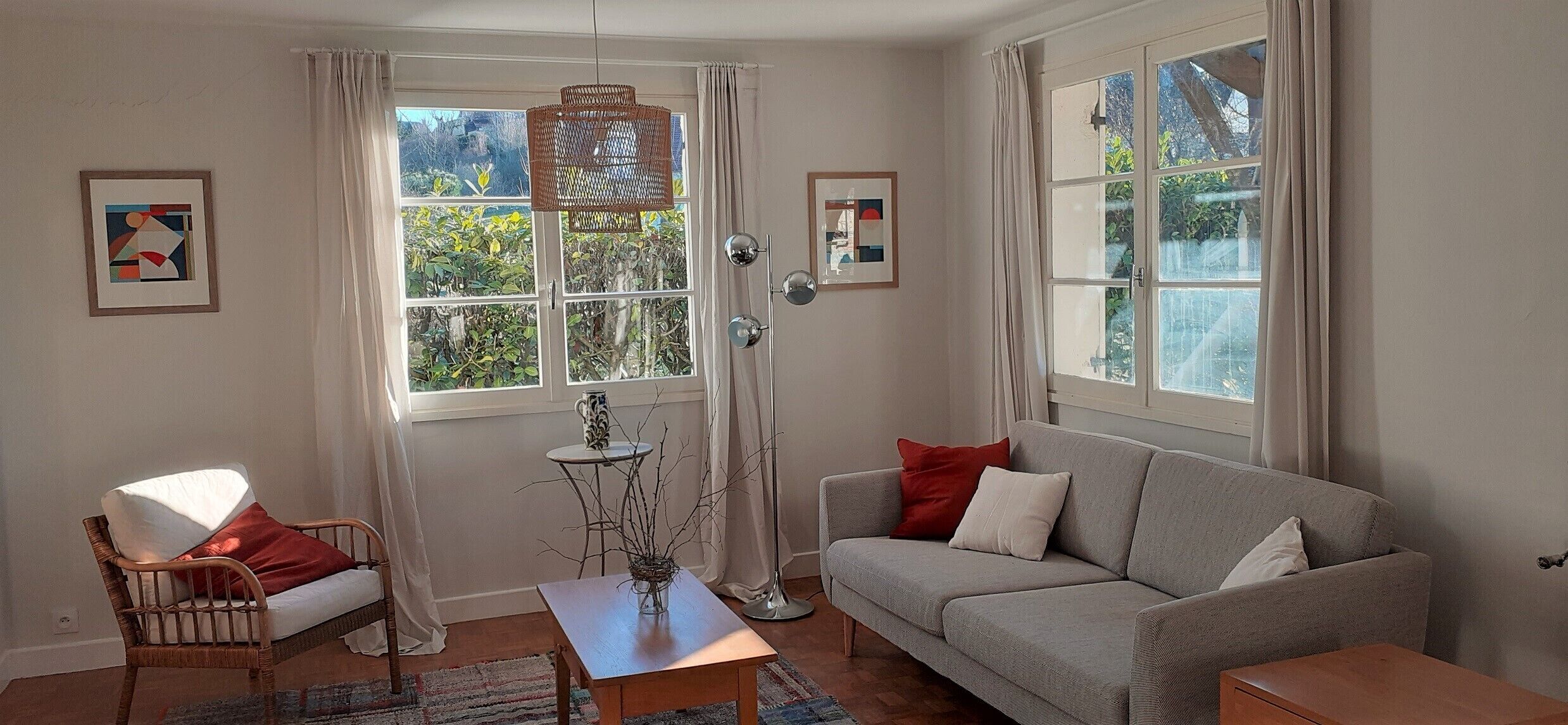 Situé Entre Sarlat Et Rocamadour, Au Calme Avec Vue, Gîte De 120m² De Plain Pied - Lot