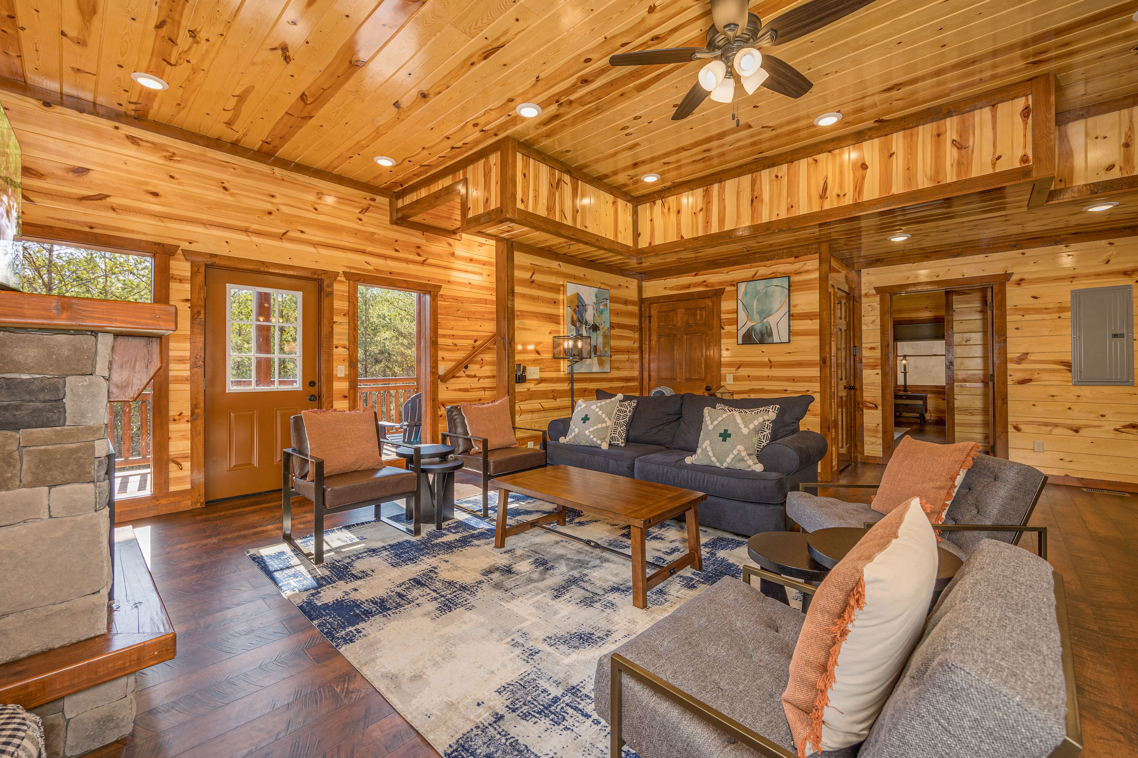 Amazing Arcade! Free Local Attractions! Huge Outdoor Pavilion Pvt Pool Hottub - Tennessee