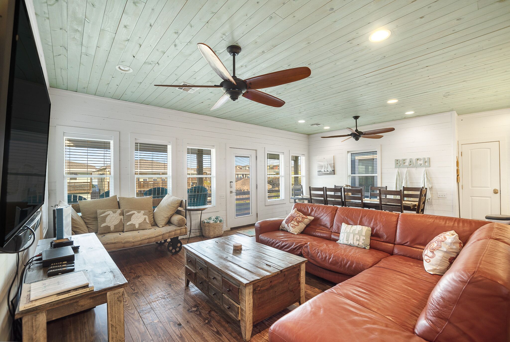 A Shore Bet - Fishing Pond, Near The Beach, Outdoor Lounge Spaces, Shared Pool! - Port Aransas, TX