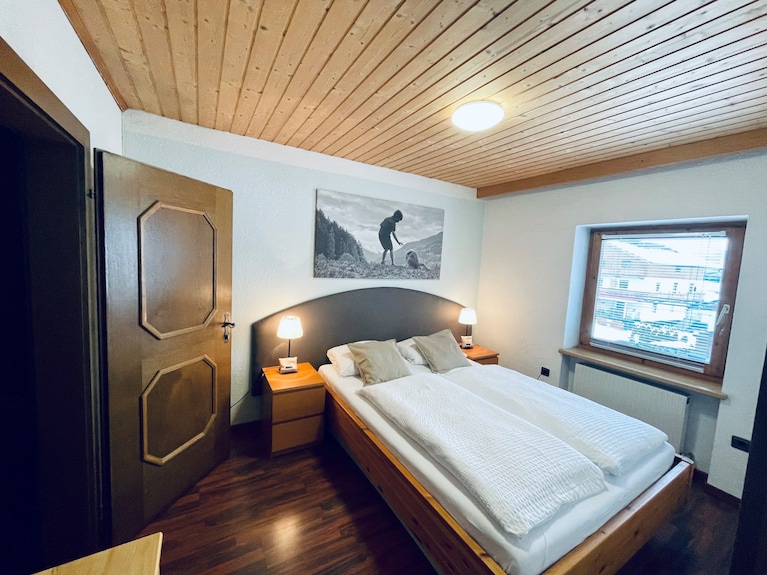 Gemütliche Ferienwohnung Im Dorfzentrum Mit Garten Für 2- 6 Personen - Zillertal