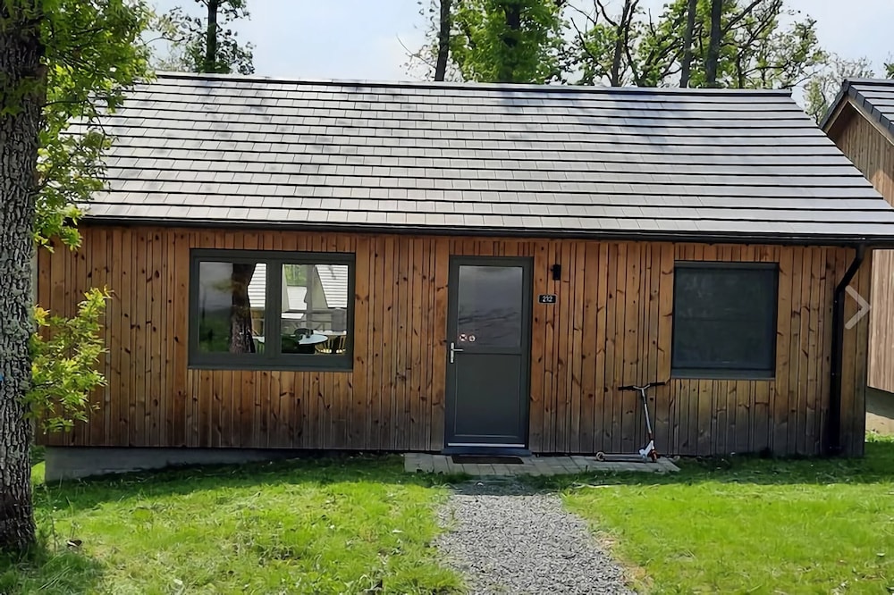 Cosy Chalet Near Durbuy In Nature - Somme-Leuze